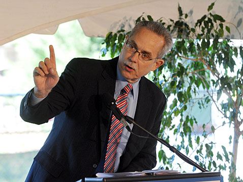 Housing official who won vast overhaul heads toward job at Minneapolis ...