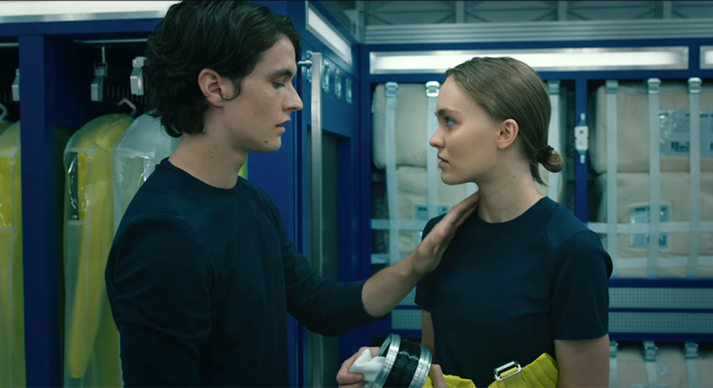 'Voyagers': It's Lord-of-the-Flies-into-space, with kids off their meds ...