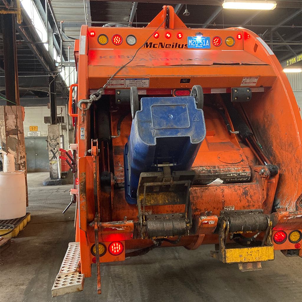 City-issued trash carts arriving through June resist rats, spare ...