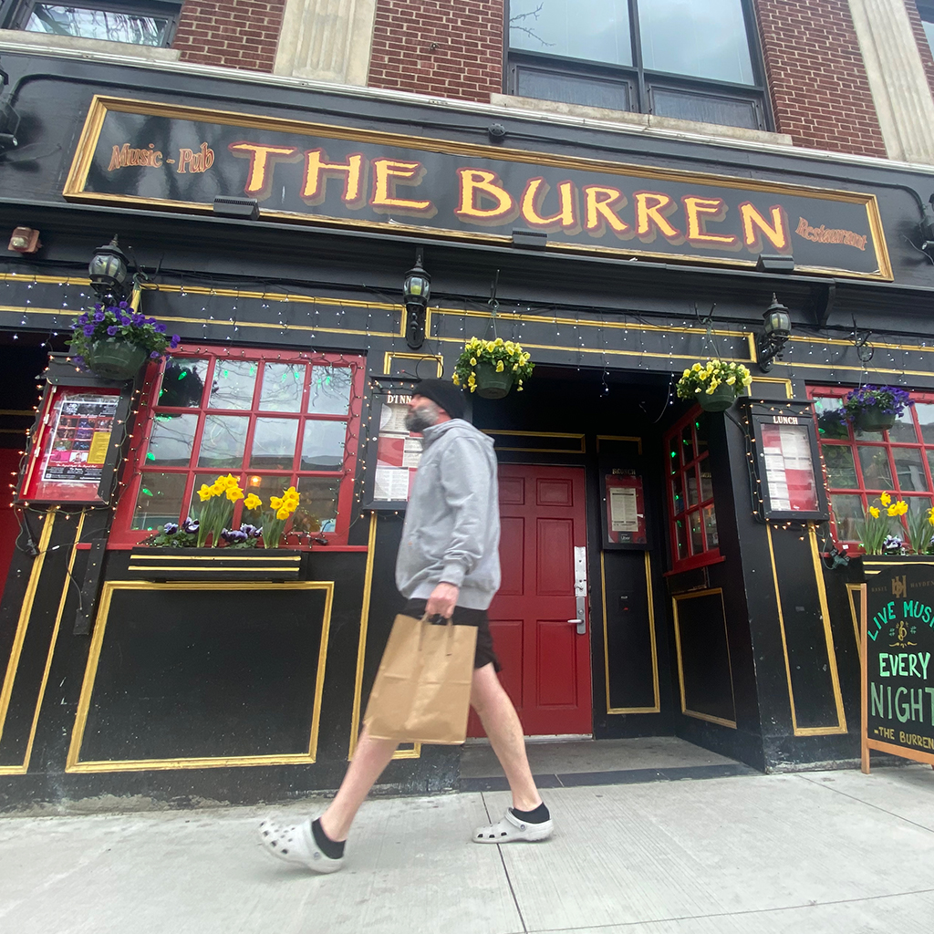 Pair behind Burren in Davis Square are buying Toad and Christopher's ...