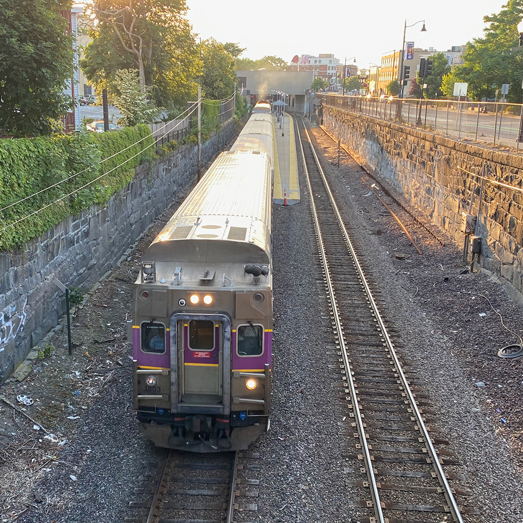 Express shuttles for two-week red line shutdown are helpful, but end of ...