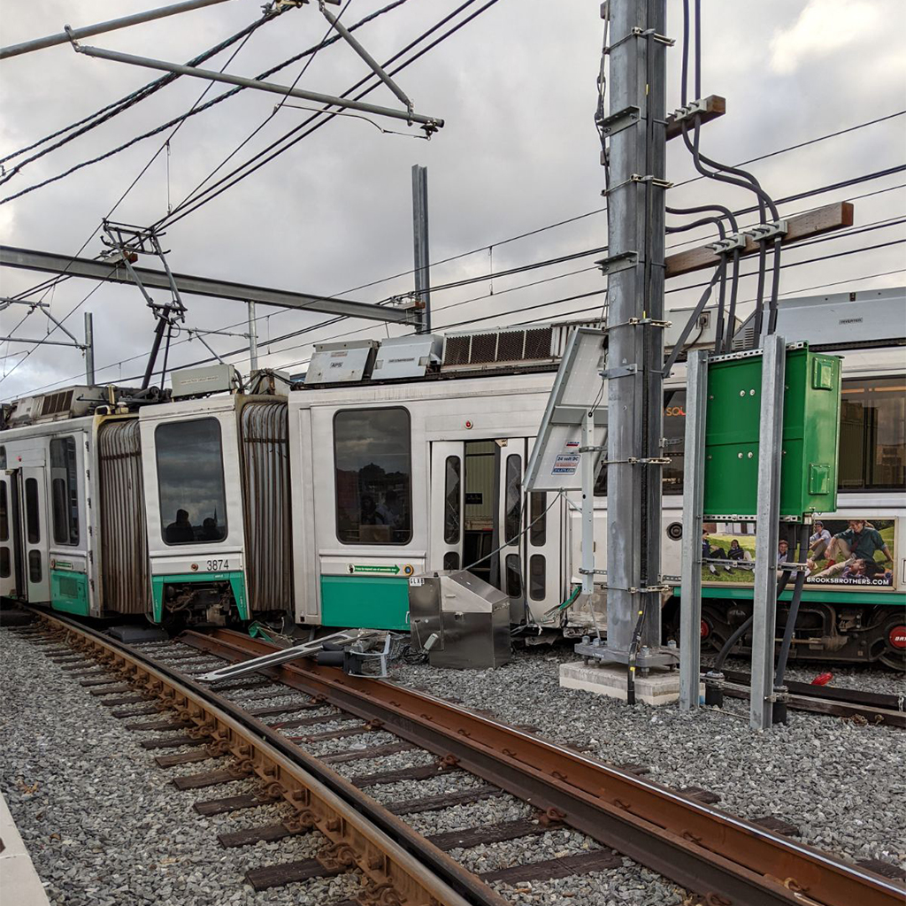 MBTA green line train derails by Lechmere (updated) - Cambridge Day