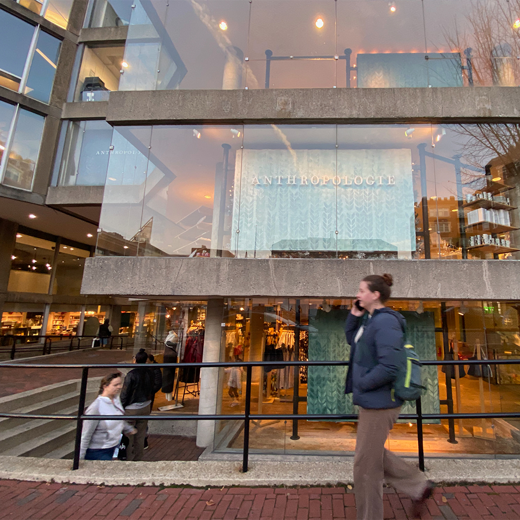 Anthropologie to close in January after 14 years inhabiting showpiece ...
