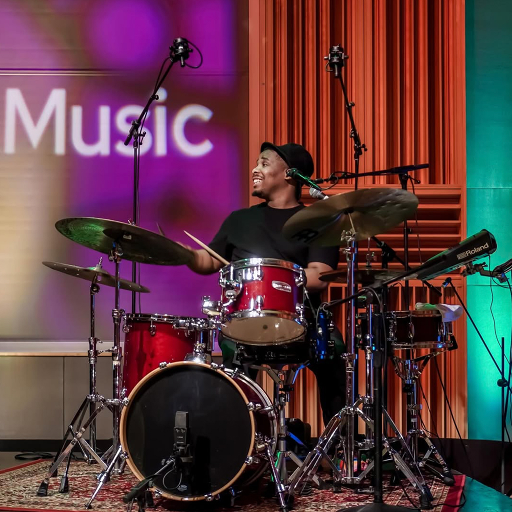 A week of events in Cambridge and Somerville, from stand-up magic to a slew of celebrity visits ...