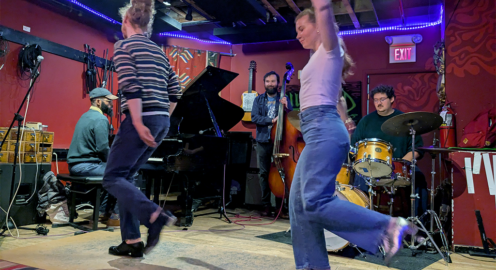 Remembering the Mooninite Panic of 2007, tapping into something great ...