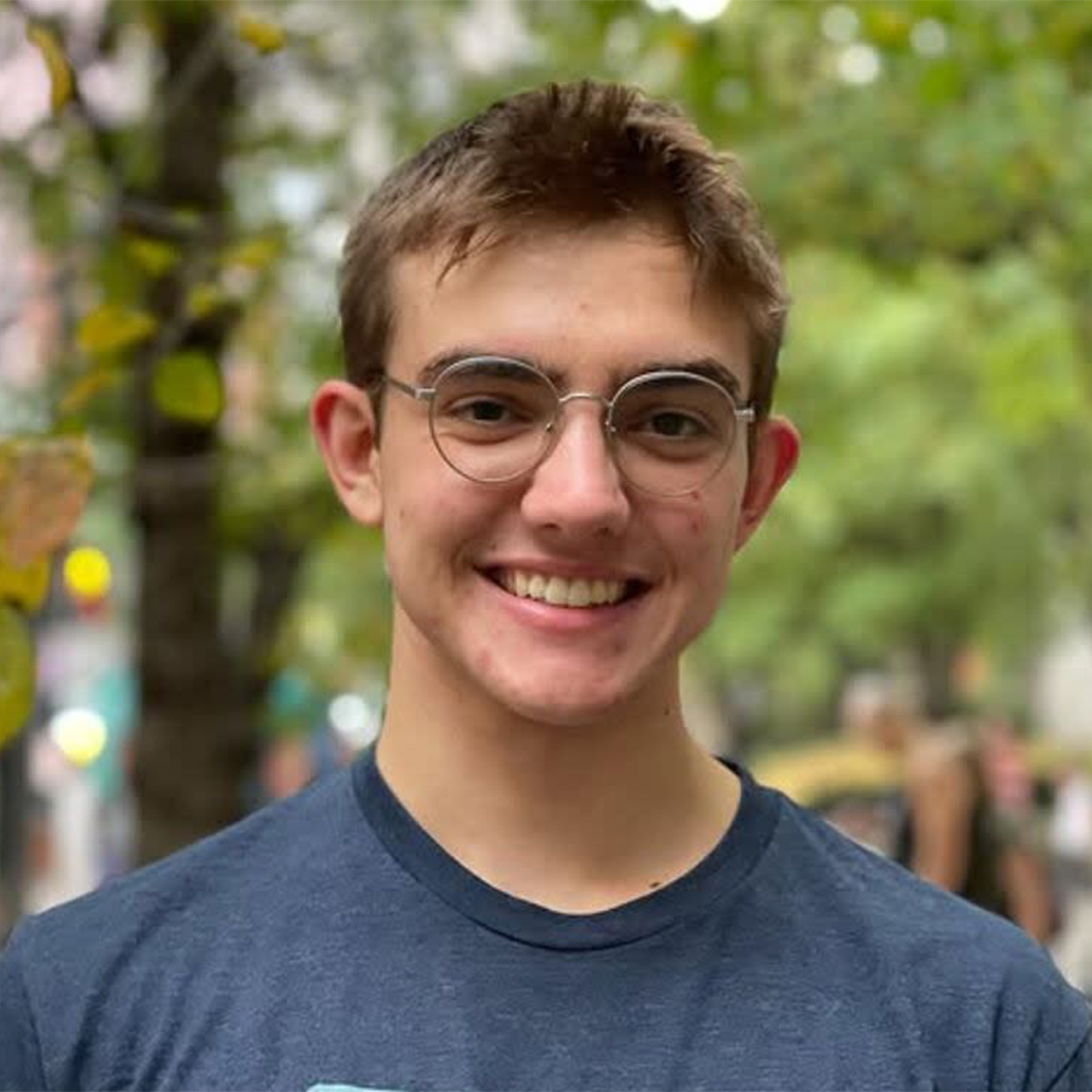 There’s a familiar face among Elon Musk's team dismantling the federal ...