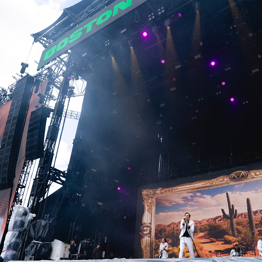 Boston Calling 2025’s Day 2: TikTok phenoms, faint folk, generic ...