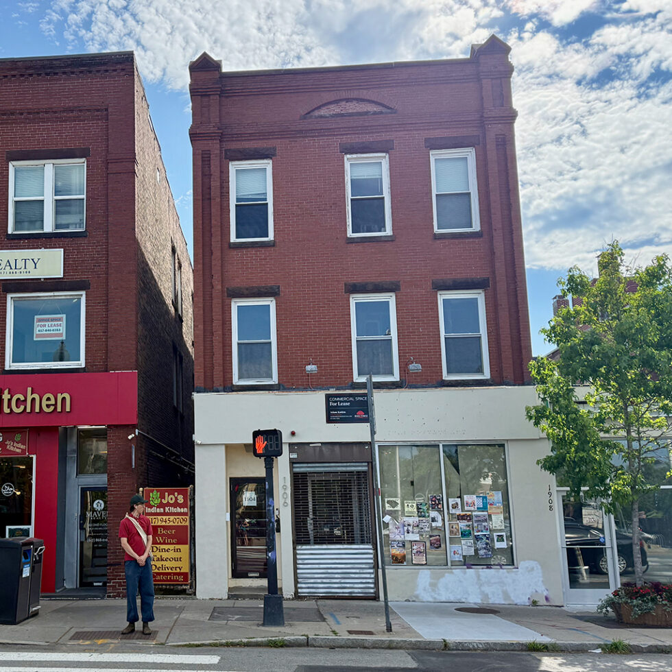 Three of 10 owners of long-vacant spaces answer council's call ...