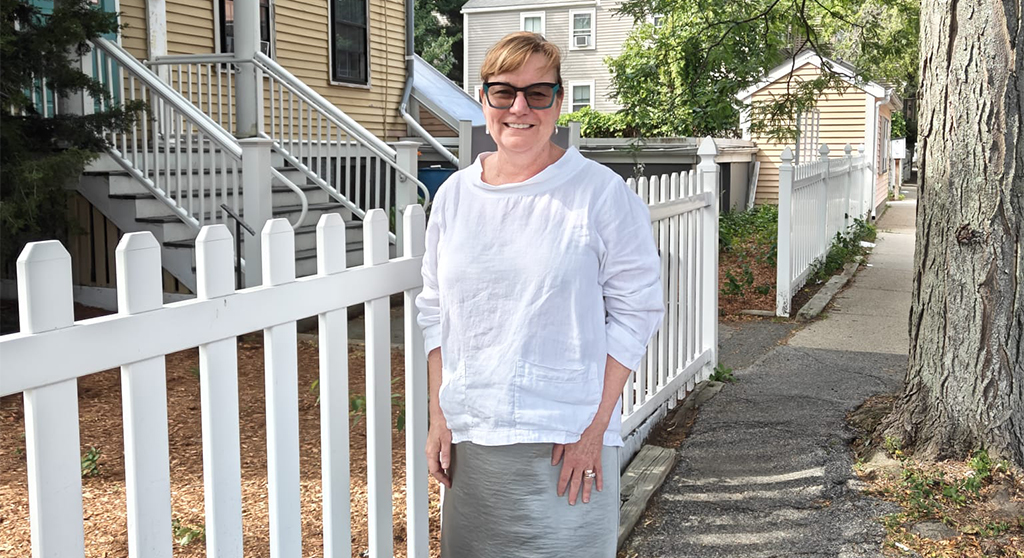 Dawn moved from New York and banished black from her wardrobe ...